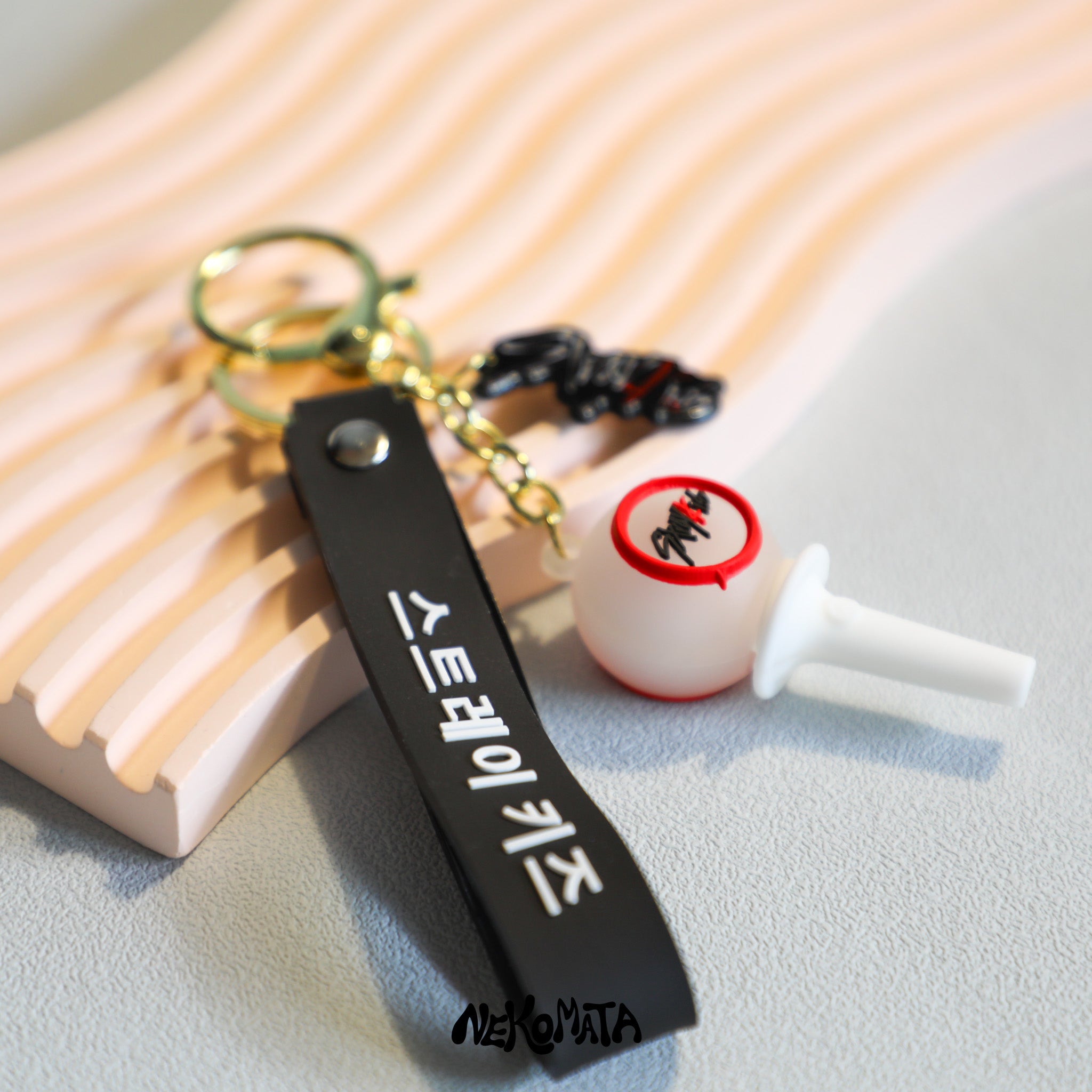 3D STRAY KIDS Lightstick Keyring – Nekomata